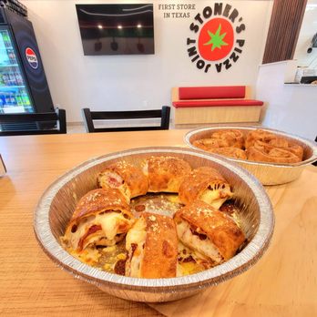 STONER’S PIZZA JOINT - Updated October 2025 - 33 Photos & 24 Reviews ...