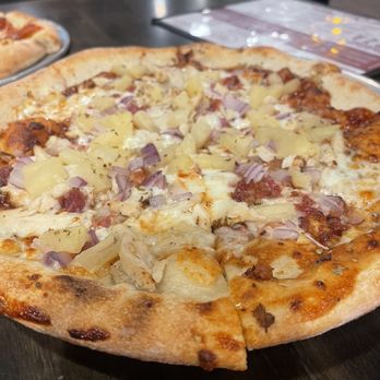 CAPS PIZZA AND TAP HOUSE - Updated May 2025 - 283 Photos & 213 Reviews ...