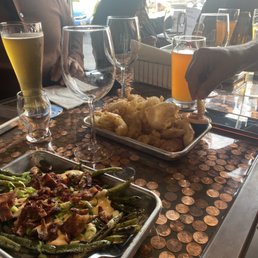 TWO DOGS TAPHOUSE - Updated March 2025 - 93 Photos & 100 Reviews - 401 ...