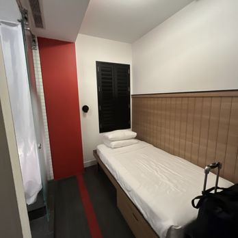POD 39 HOTEL - Updated December 2025 - 455 Photos & 412 Reviews - 145 E ...