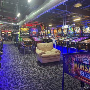 NEXT LEVEL PINBALL MUSEUM - 262 Photos & 71 Reviews - 1458 NE 25th Ave ...