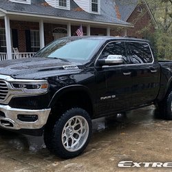 EXTREME CUSTOMS - 13 Photos & 21 Reviews - 2175 S Koeller St, Oshkosh ...