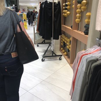 SIMONS - Updated December 2025 - 33 Photos & 13 Reviews - 304 8th ...