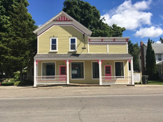 THE PARLOUR - Updated December 2025 - 10 Photos & 18 Reviews - 3527 ...