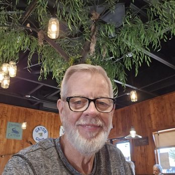 HUCKLEBERRY’S BREAKFAST & LUNCH - Updated July 2025 - 148 Photos & 99 ...