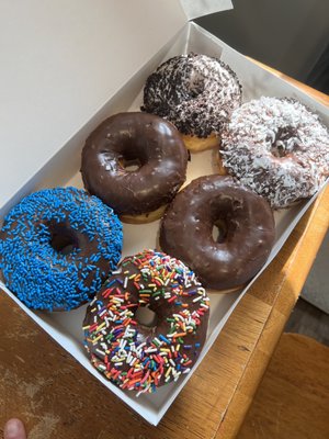 NC DONUT STAR - Updated January 2026 - 33 Photos & 50 Reviews - 539 E ...