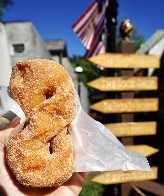 DONUT FRIAR - Updated January 2026 - 485 Photos & 566 Reviews - 634 ...