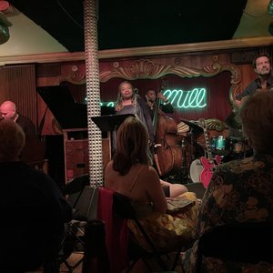 GREEN MILL - 444 Photos & 1024 Reviews - 4802 N Broadway St, Chicago ...