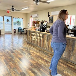 MR. BEE’S COFFEE & TEAS - Updated August 2024 - 140 Photos & 151 ...