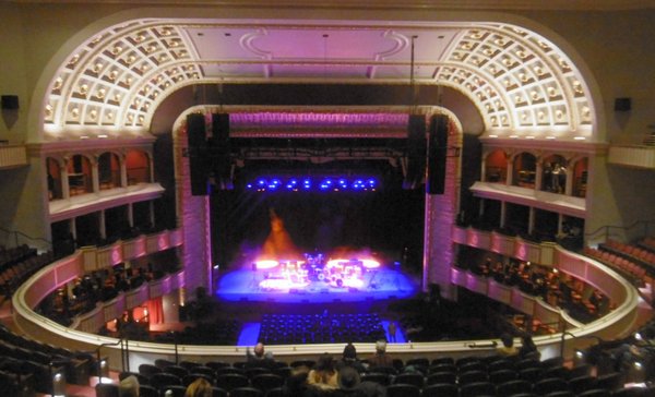 THE METROPOLITAN OPERA HOUSE - 15 Photos & 11 Reviews - 858 N Broad St ...