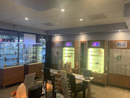SUMMIT OPTOMETRIC EYE CARE - 135 Photos & 85 Reviews - 690 E Los ...