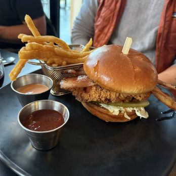 FABLE CRAFT BAR, WINE SALOON, FOOD JOINT - Updated December 2025 - 72 ...