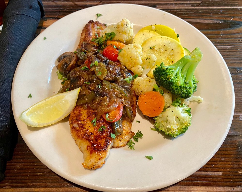 RIVERFRONT with 52 Reviews & 88 Photos - 530 Park Ave, Abbeville ...