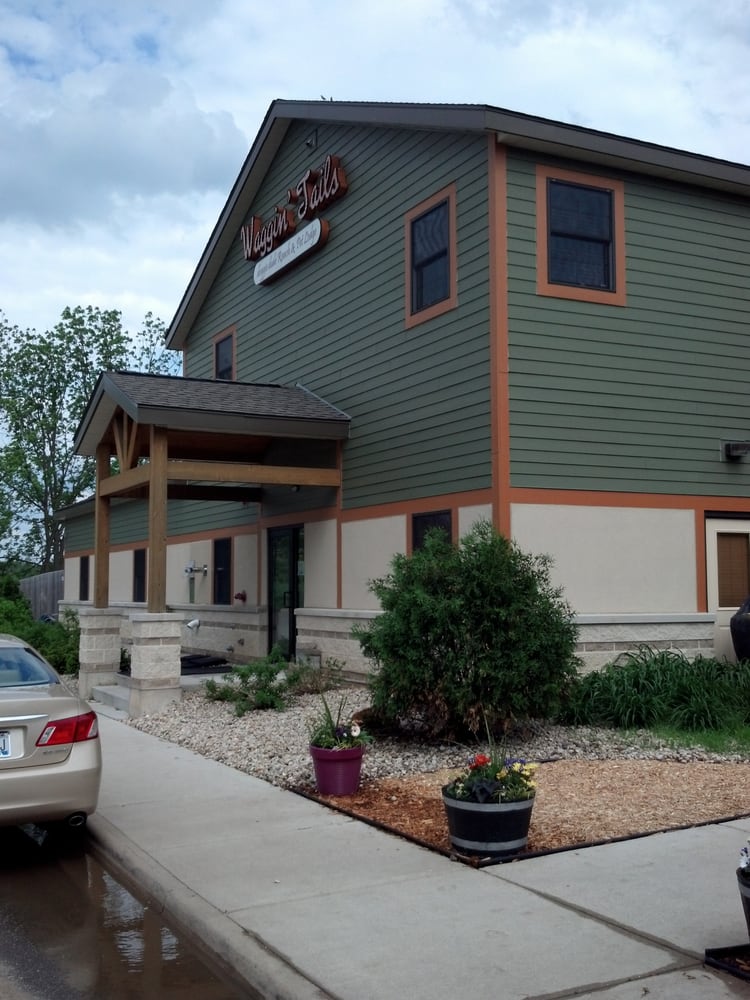 WAGGIN’ TAILS DOGGIE DUDE RANCH & PET LODGE - Updated September 2025 ...