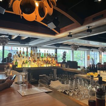 THE EVIE - Updated May 2025 - 574 Photos & 254 Reviews - 537 N Michigan ...