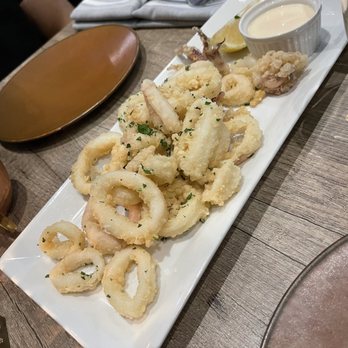 PERLA OYSTER BAR AND GRILL - Updated October 2025 - 89 Photos & 31 ...