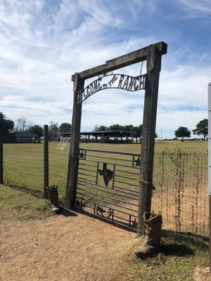 OIL RANCH - 80 Photos & 43 Reviews - 23501 Macedonia Rd, Hockley, Texas ...