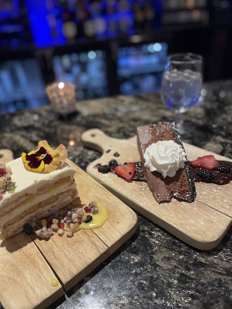 CAPITAL PRIME STEAKS & SEAFOOD - Updated July 2025 - 198 Photos & 293 ...