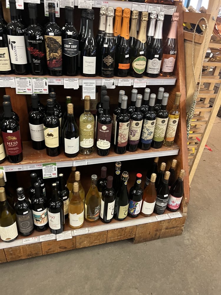 DUTTON BERRY FARM - Updated July 2025 - 24 Photos - 2083 Depot St ...