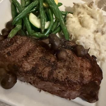 RED PARKA STEAKHOUSE & PUB - Updated January 2026 - 104 Photos & 291 ...