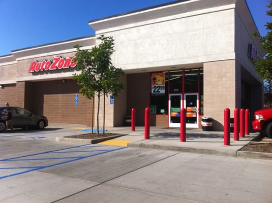 AUTOZONE AUTO PARTS - Updated December 2025 - 17 Photos & 86 Reviews ...