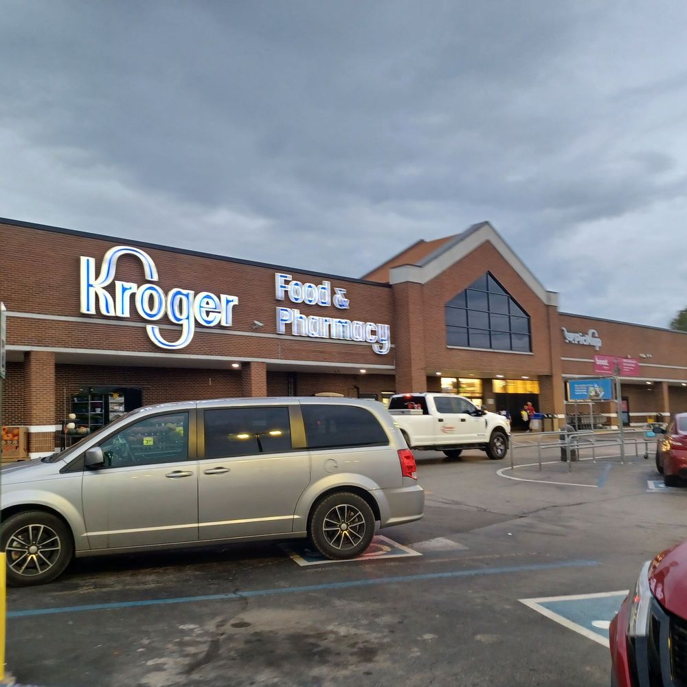 KROGER - Updated October 2025 - 13 Photos & 10 Reviews - 1101 Beltine ...