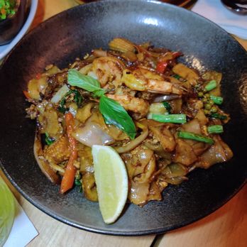 LAO LAO BAR - Updated May 2024 - 306 Photos & 80 Reviews - 5 Saint Joseph Street, Toronto ...