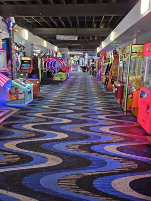 FUNWAY ULTIMATE ENTERTAINMENT CENTER - Updated October 2024 - 44 Photos ...