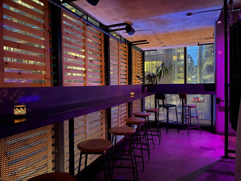 RUSH HOUR BAR - Updated May 2025 - 22 Photos - 11 Charlotte Street ...