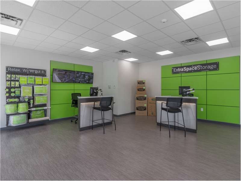 EXTRA SPACE STORAGE - Updated June 2024 - 10 Photos & 10 Reviews - 6780 ...