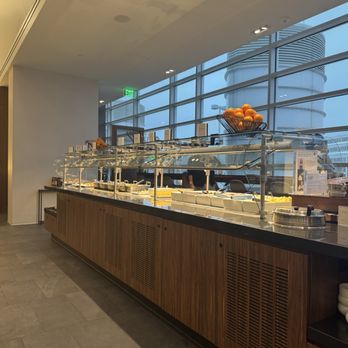 CENTURION LOUNGE DCA - Updated May 2025 - 141 Photos & 41 Reviews ...
