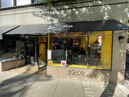 RICOTTA PIZZERIA & BAKERY - 15 Photos & 12 Reviews - 1203 Chapel St ...