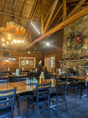SQUIRREL TREE RESTAURANT & BAR - Updated June 2026 - 74 Photos & 132 ...
