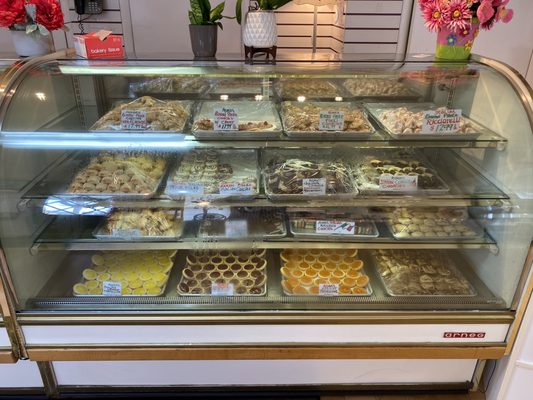 ROMA BAKERY - Updated May 2024 - 35 photos & 62 avis - 1018 Dekalb Pike ...