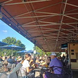 TJ CHUMPS - Updated July 2025 - 73 Photos & 141 Reviews - 1100 E Dayton ...