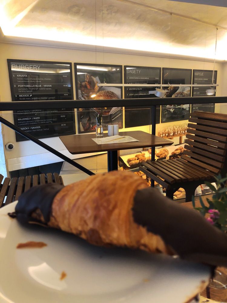 KRUSTA ŘEMESLNÁ PEKÁRNA & RESTAURANT - 62 Photos - Vodičkova 11, Praha ...