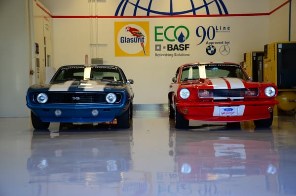 WESTERN COLLISION CENTER - 17 Photos & 33 Reviews - 12000 Balboa Blvd ...