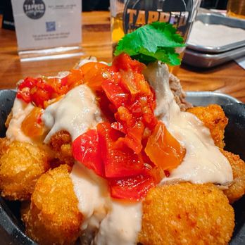 TAPPED PUBLIC HOUSE MILL CREEK - Updated March 2025 - 227 Photos & 126 ...