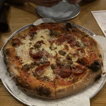 COMMUNITY PIZZA & BEER GARDEN - Updated November 2025 - 376 Photos ...