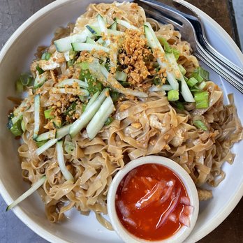 BURMA SUPERSTAR - 2502 Photos & 2727 Reviews - 4721 Telegraph Ave ...
