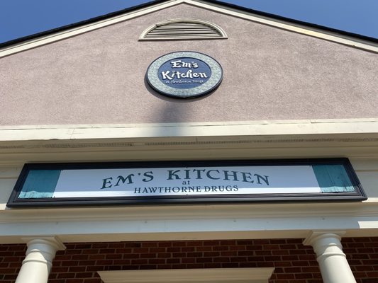 EM’S KITCHEN - Updated July 2024 - 17 Photos & 27 Reviews - 975 ...