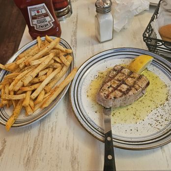 PSARI SEAFOOD RESTAURANT & BAR - Updated December 2025 - 991 Photos ...