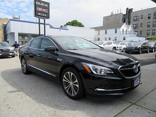 MILEA GMC - Updated January 2026 - 15 Photos & 16 Reviews - 3211 E ...