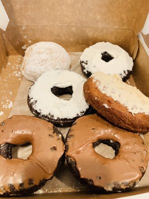 ALLIE’S DONUTS - Updated December 2024 - 379 Photos & 544 Reviews ...