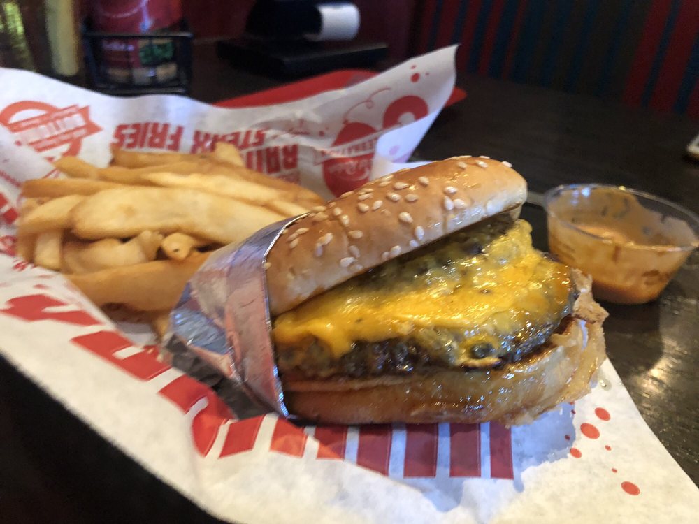 RED ROBIN GOURMET BURGERS AND BREWS - 399 Photos & 481 Reviews - 401 NE ...