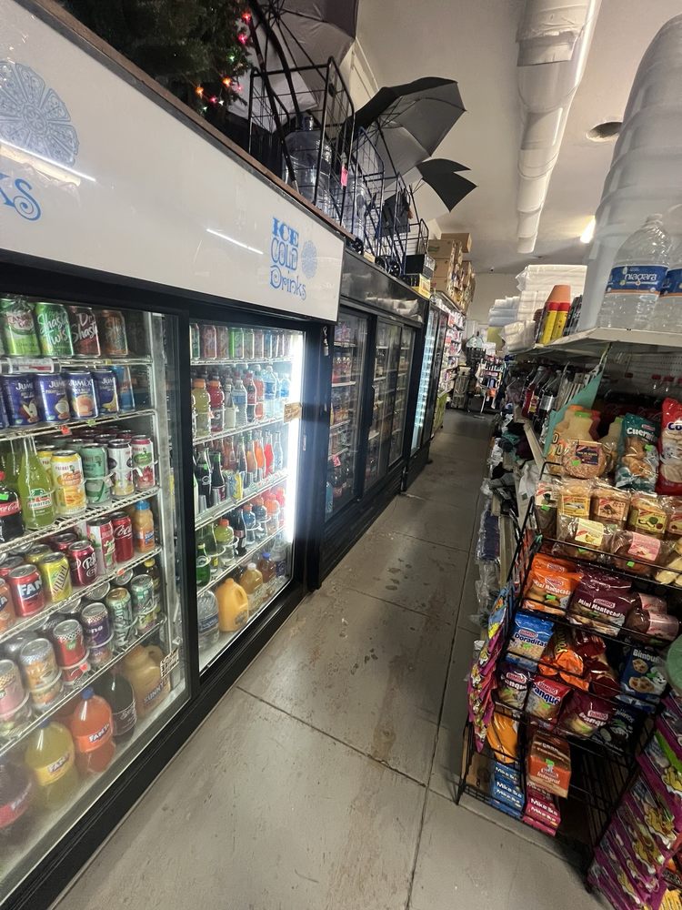 NAVARRO 99 - Updated December 2024 - 5875 Normandie Ave, Los Angeles ...