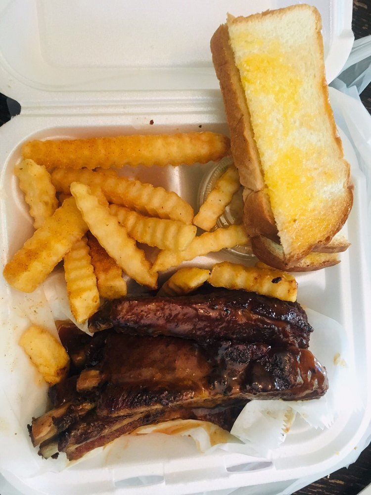 AMOS & AMOS BBQ - 61 Photos & 40 Reviews - 4000 6th St NE, Minneapolis ...