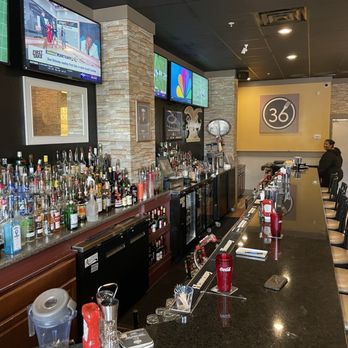 36 TOWN GRILL & TAP - Updated December 2025 - 101 Photos & 164 Reviews ...