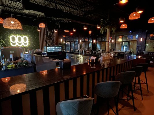 999 LOUNGE AND BAR - Updated March 2025 - 34 Photos - 4245 SE Federal ...