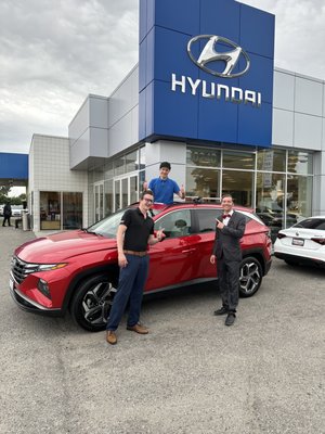 KEYES HYUNDAI OF MISSION HILLS - Updated December 2025 - 278 Photos ...